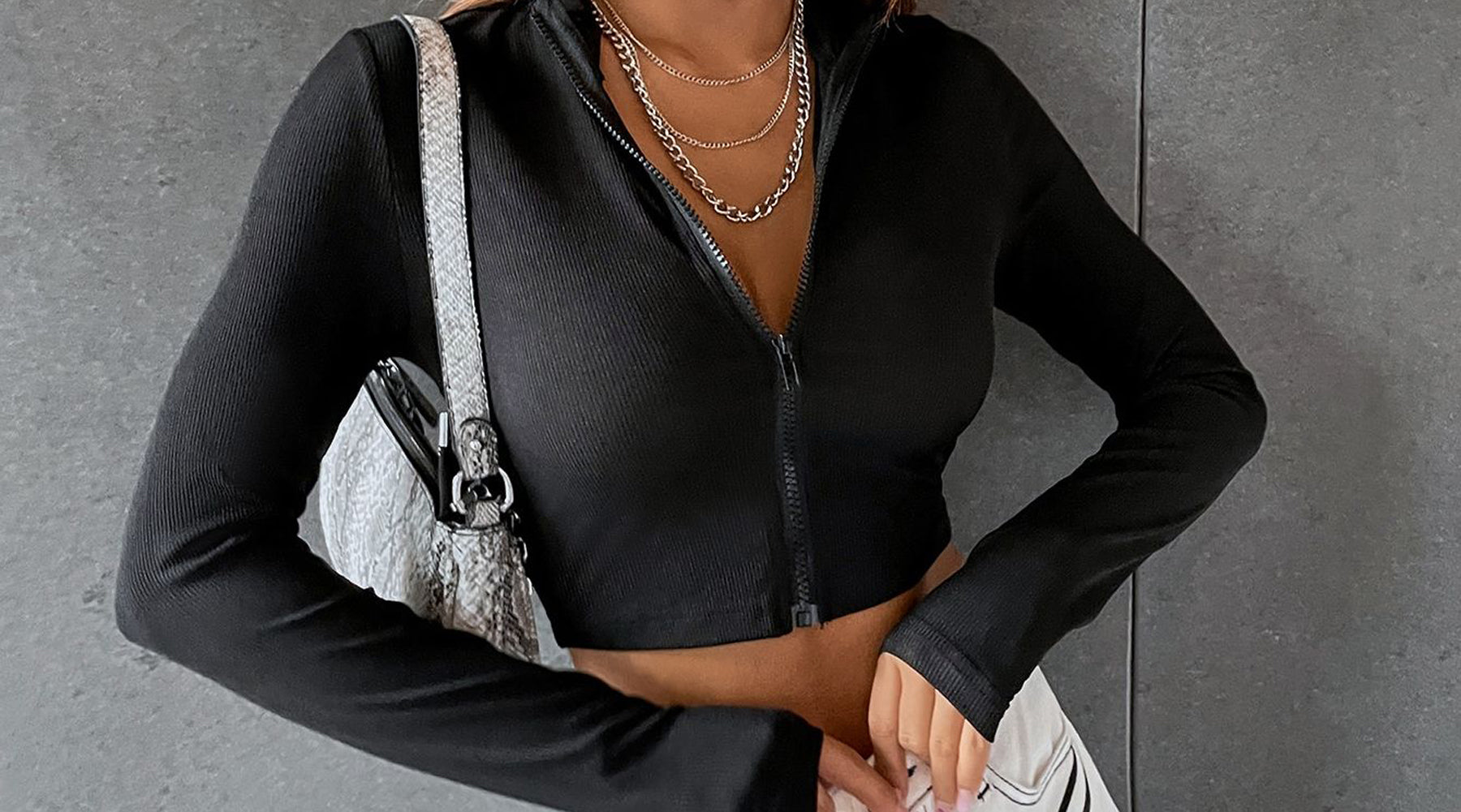 Rocking The All-Black Outfit Trend – Yesfashion